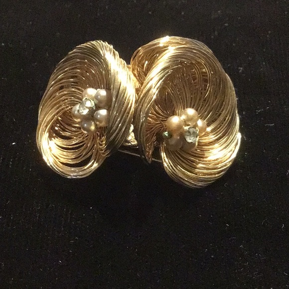 Jewelry | Vintage Gold Wire Brooch | Poshmark